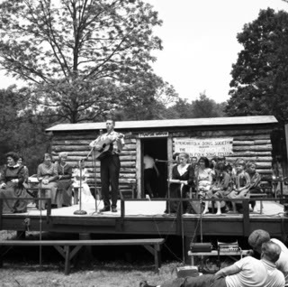 Art Art Art Artist: Jean Thomas – The Traipsin’ Woman